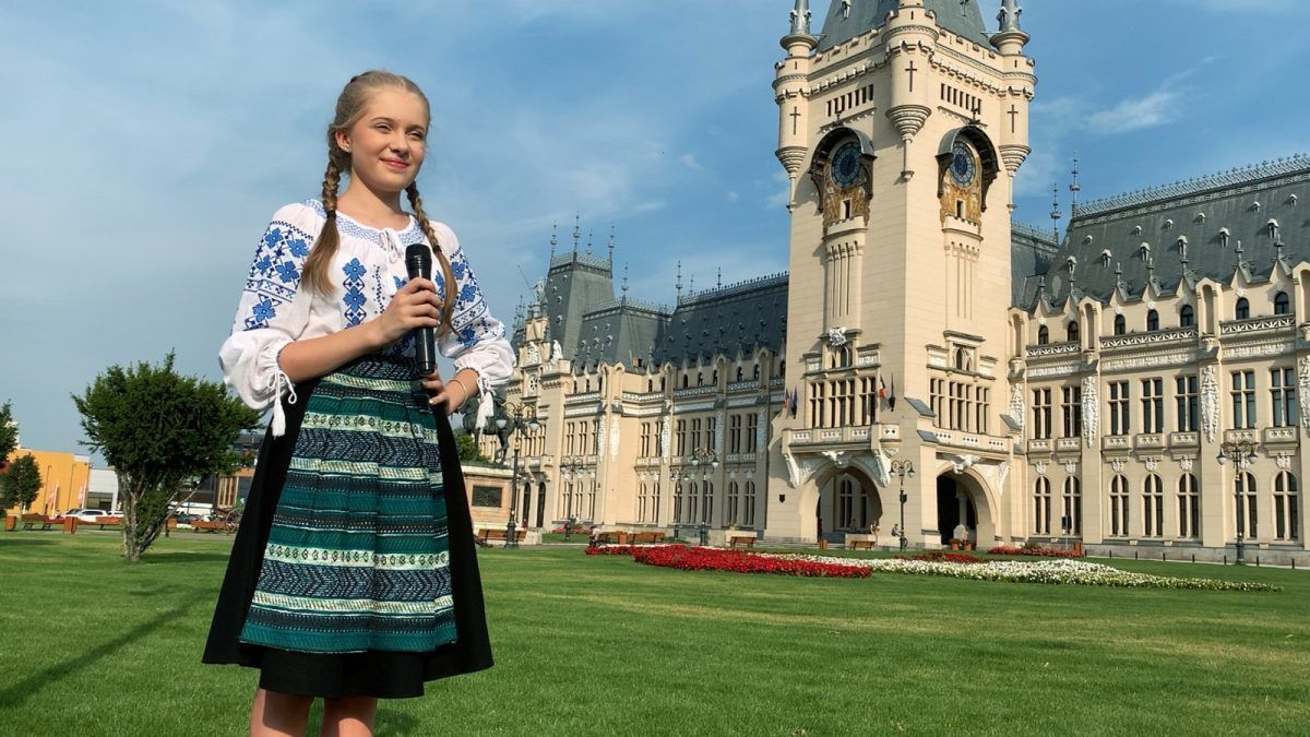 Copii din 5 țări cântă în limba română melodia lui Smiley ,,Acasă ,, pe scena virtuală a IFLC ...